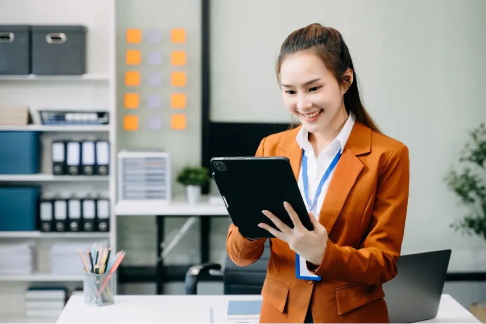 Download the Free Employee Attendance App with Full Features & No ...